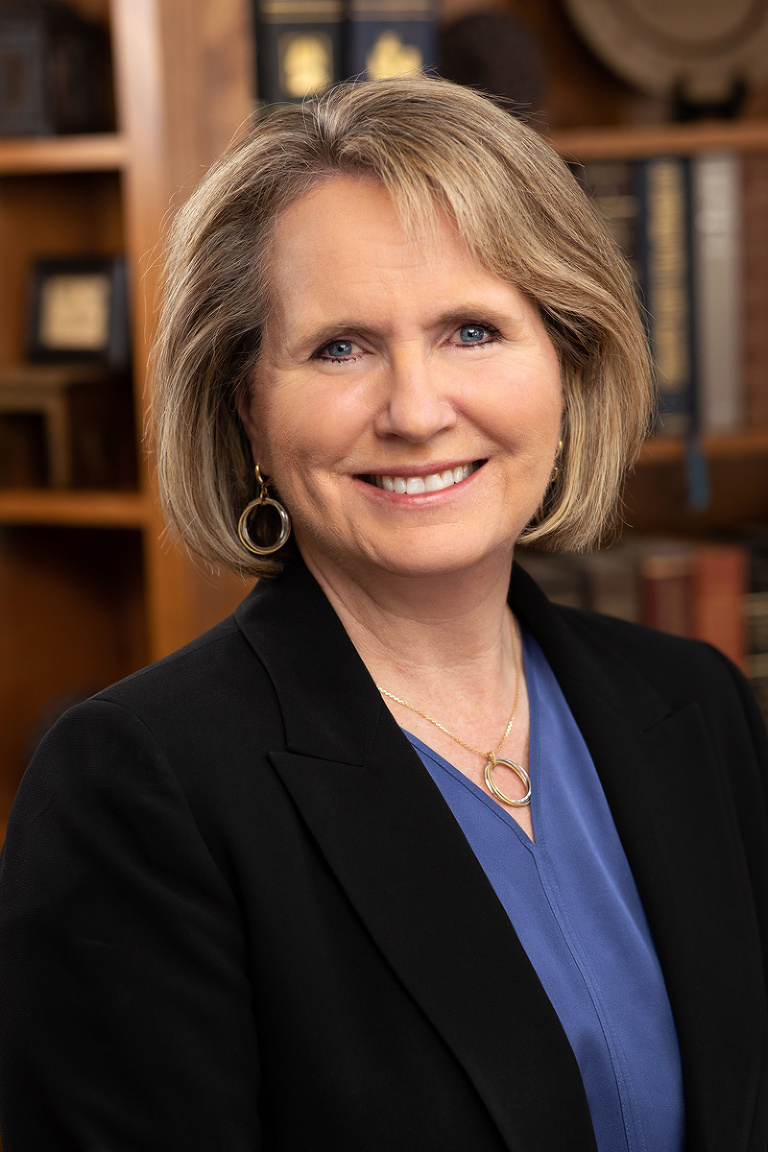 Utah Headshot Photographer | Sara Vaz